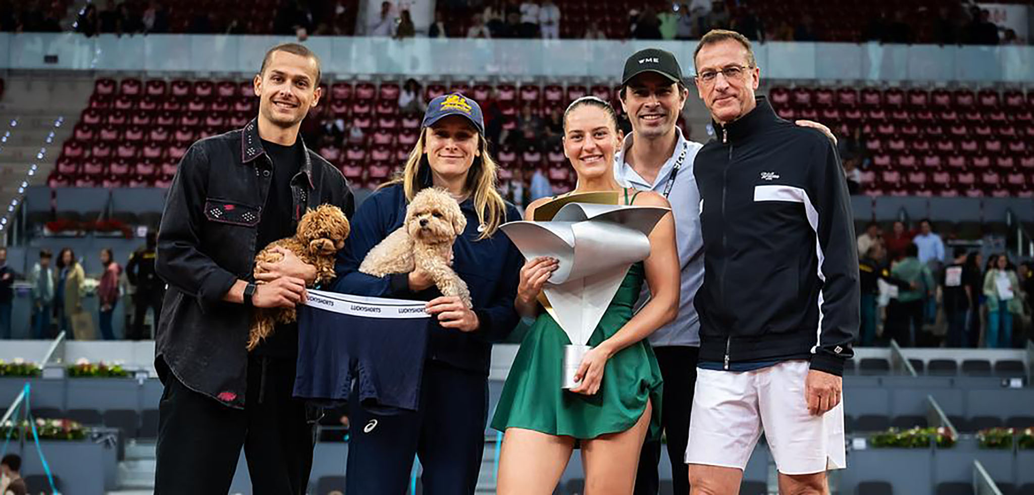 Kostyuk pakt eerste WTA 1000-titel na zege tegen Andreeva in Madrid ...
